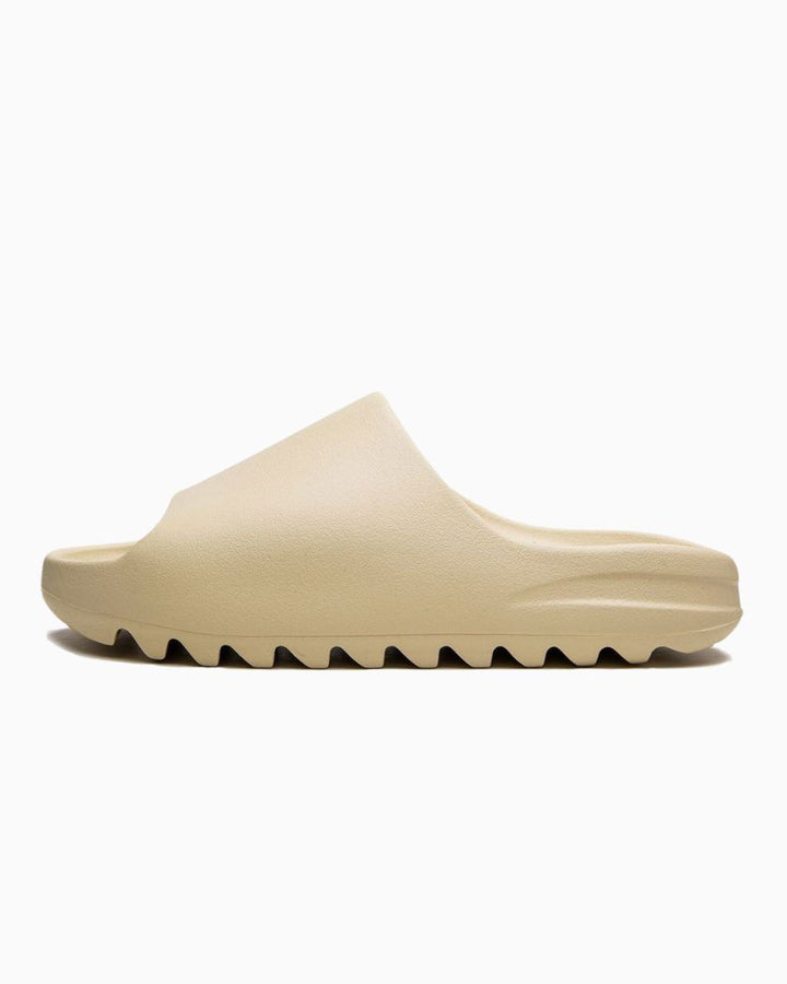 Adidas Yeezy - 350, 500, 700, Slides y Foam Runner